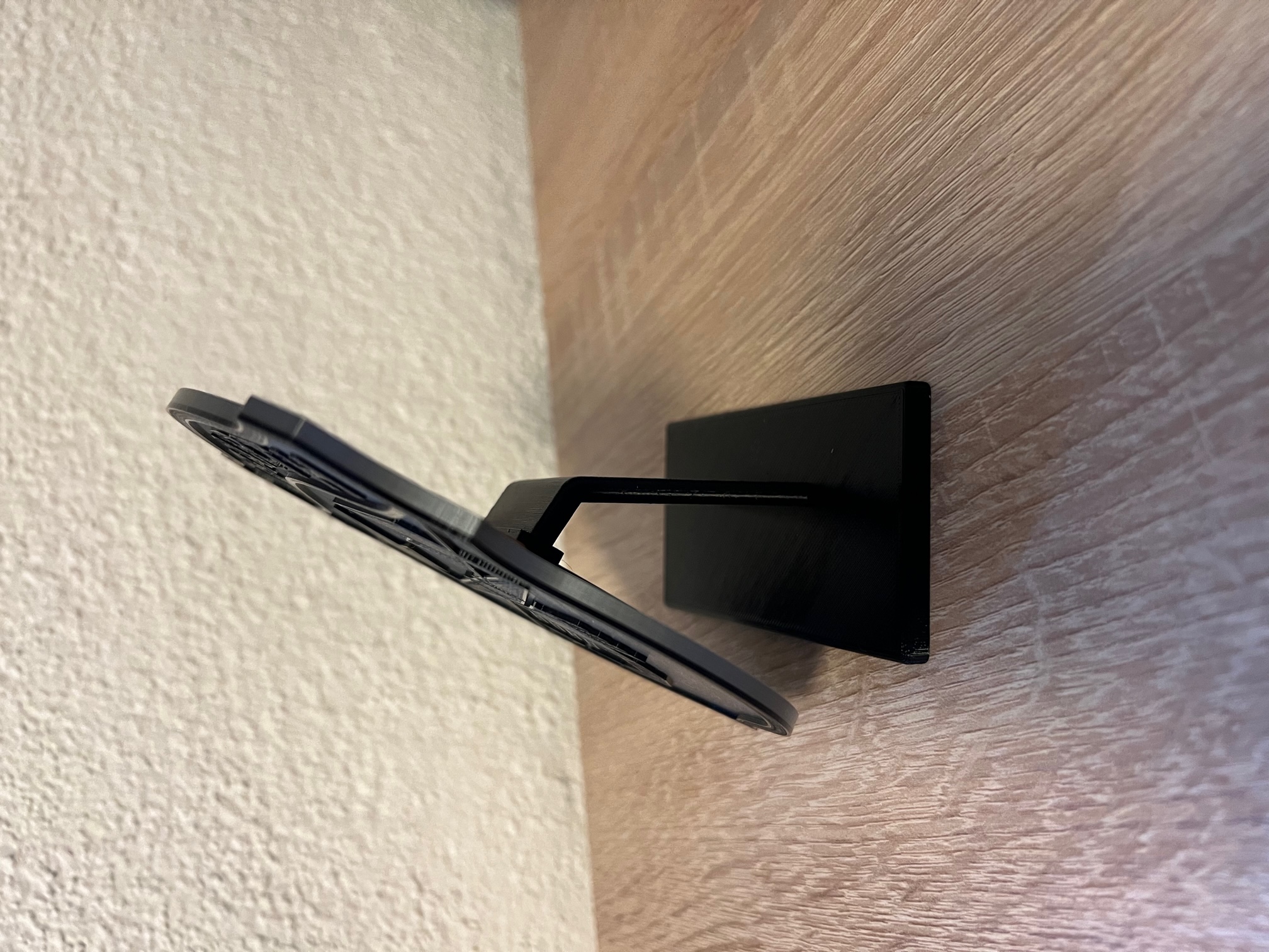 Logo Holder by Pippo | Download free STL model | Printables.com
