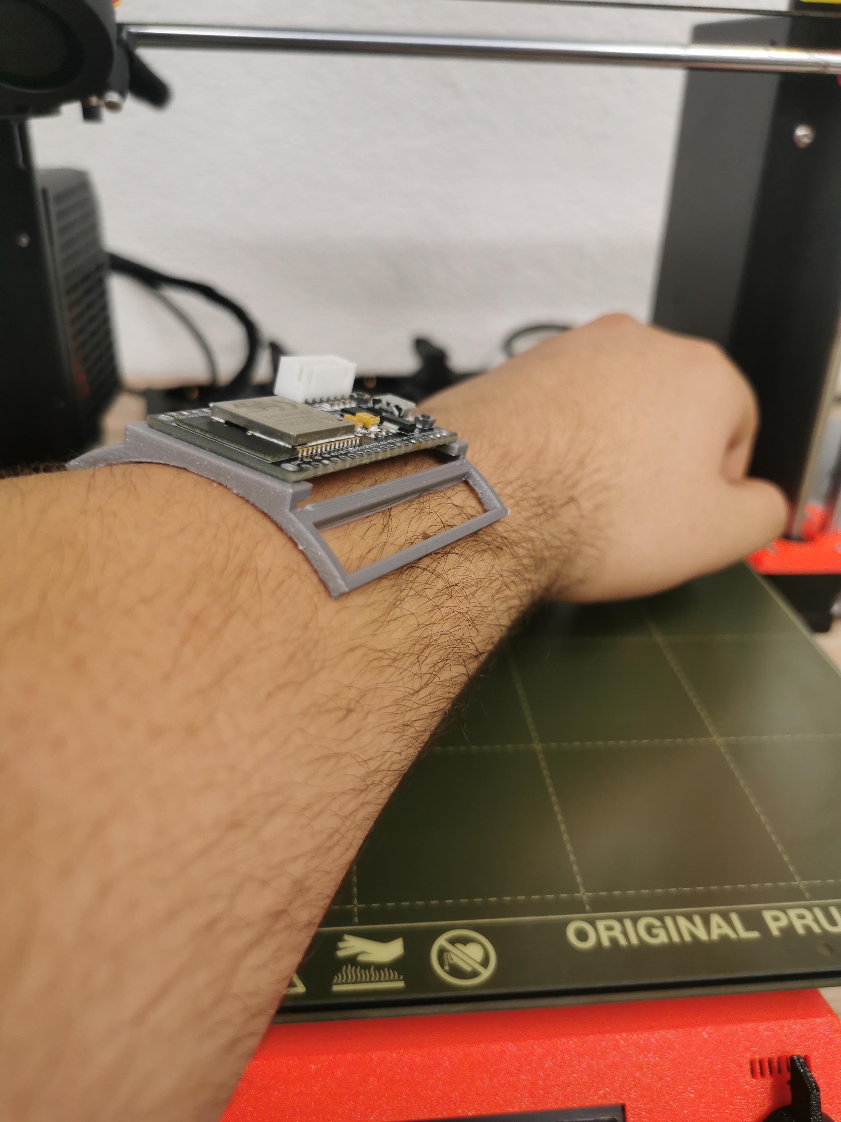 LucidVR ESP32Wroom 38pin Wrist Mount by Deniz | Download free STL model ...