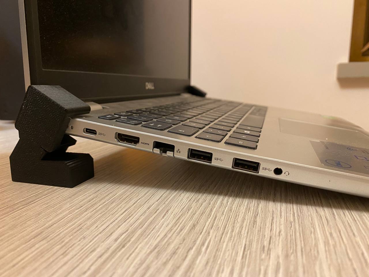 Laptop Stand Rizer by PaFici88 | Download free STL model | Printables.com
