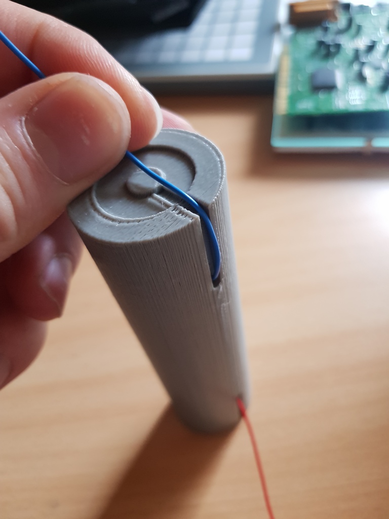 2xD-Cell Adapter to Single 18650 Adapter by krasm | Download free STL ...