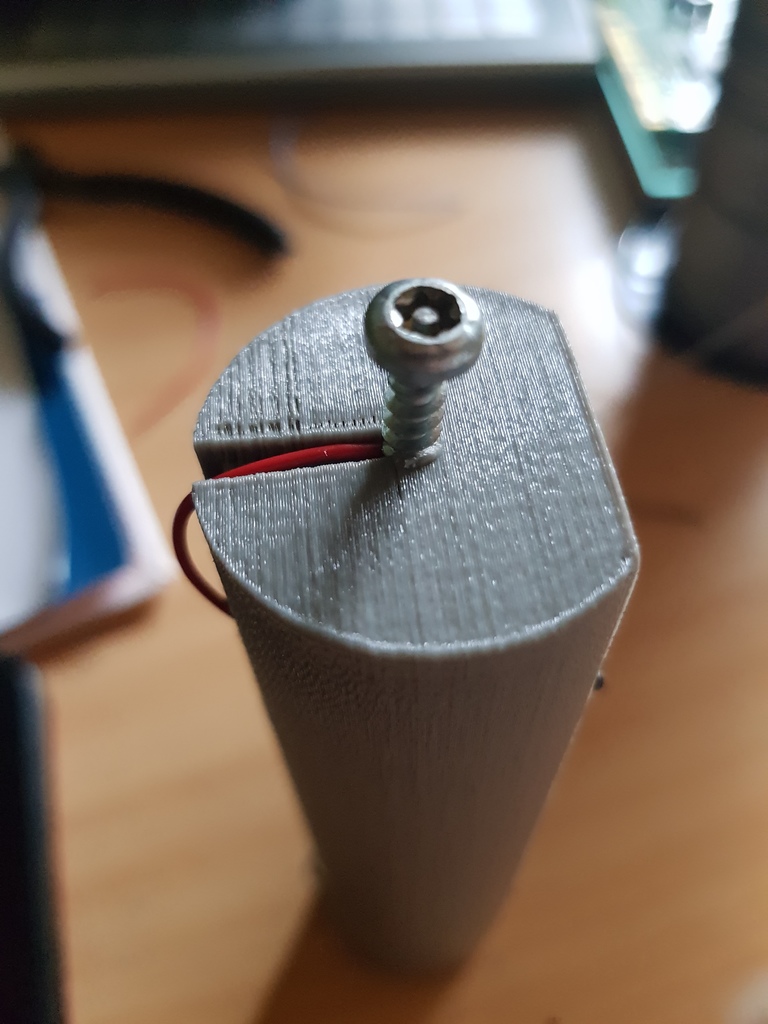 2xD-Cell Adapter to Single 18650 Adapter by krasm | Download free STL ...