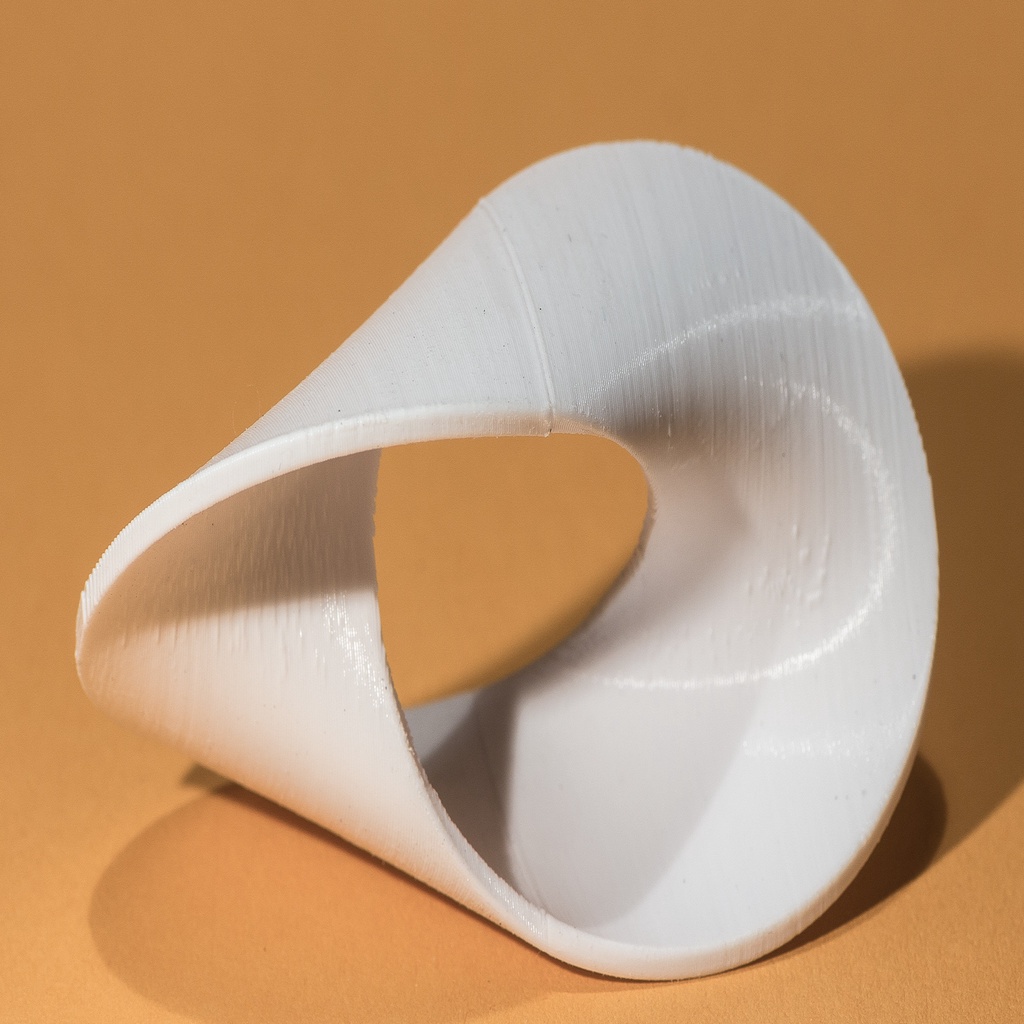 Anti Oloid by Joakim Bidebo | Download free STL model | Printables.com