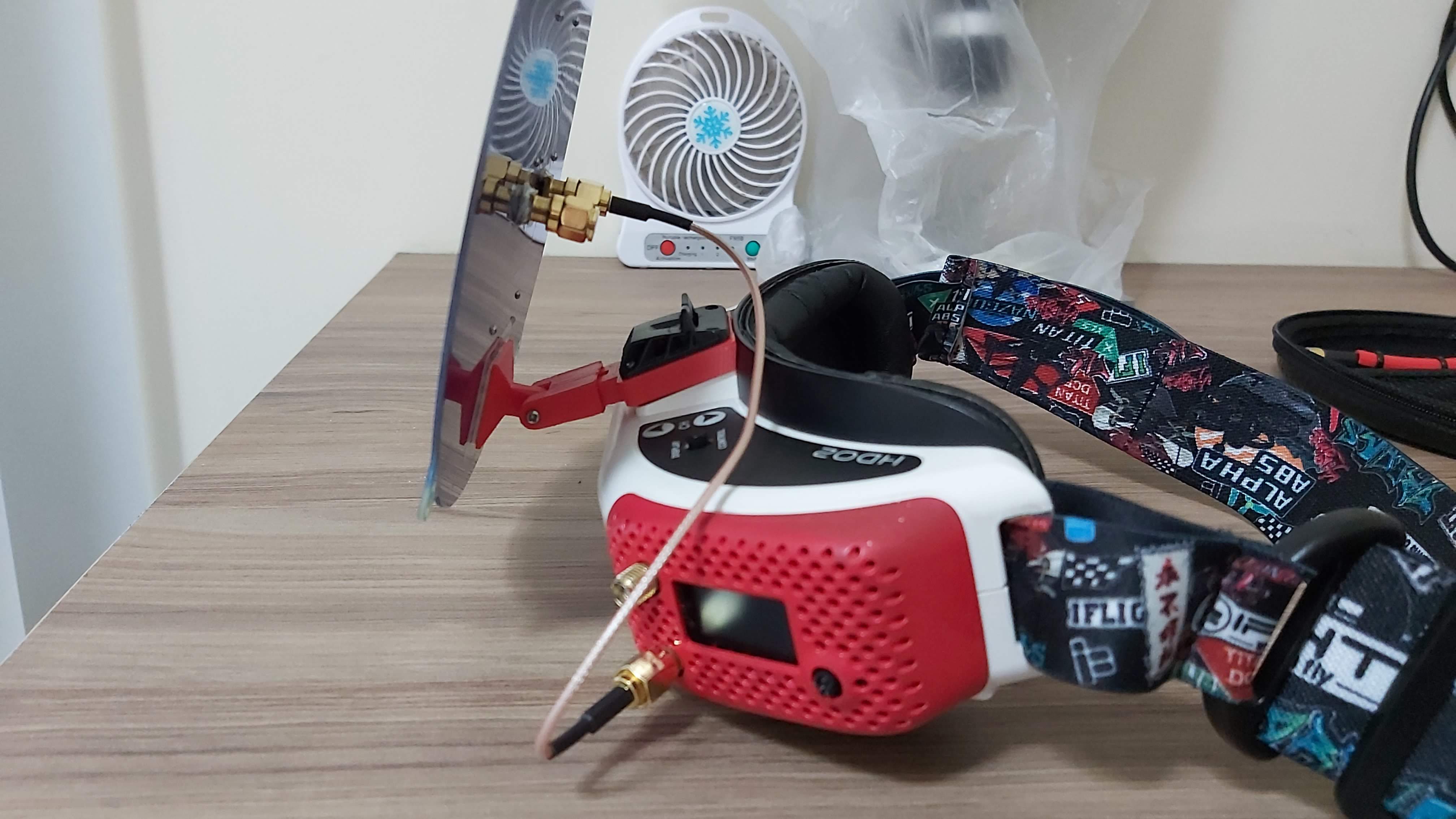 Triple feed 150mm antenna support for Fatshark HDO 2 by ericogr ...