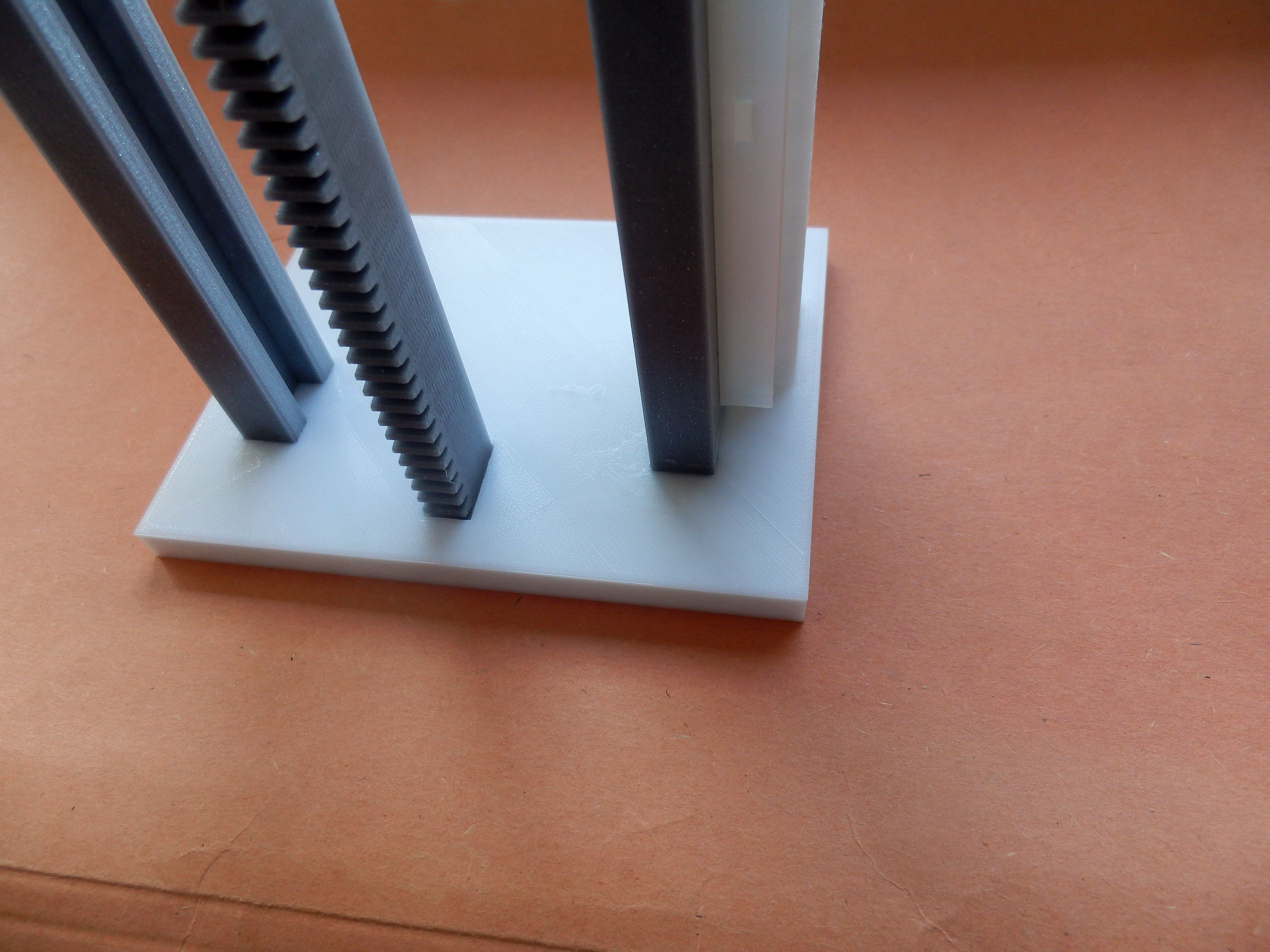 A working elevator model controlled by the Arduino system par MKREJ ...