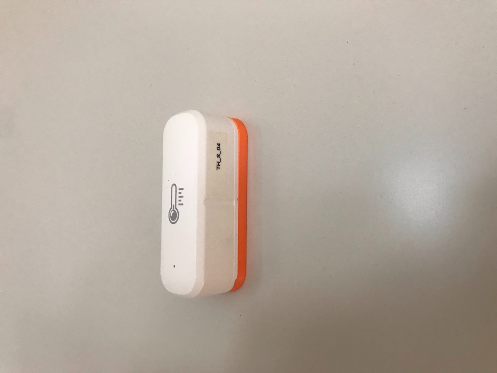 Holder for Tuya ZigBee Temperature and Humidity sensor, Rounded corners ...