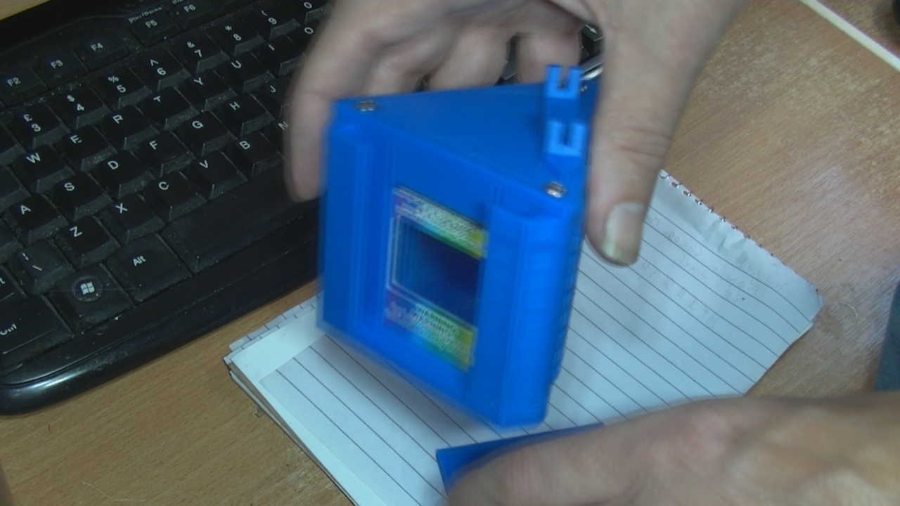 Diffraction Grating Viewer, Diffraction Grating Holder by 3D Try Outs ...