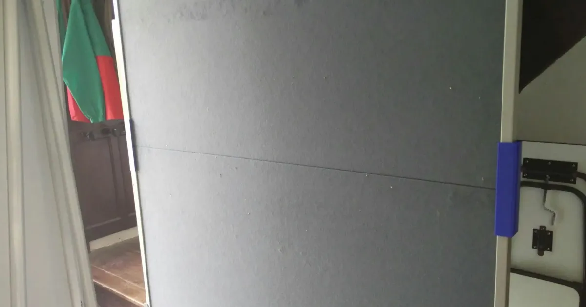 Side Slider for folding Pinboard (Neuland) by ixeft | Download free STL ...