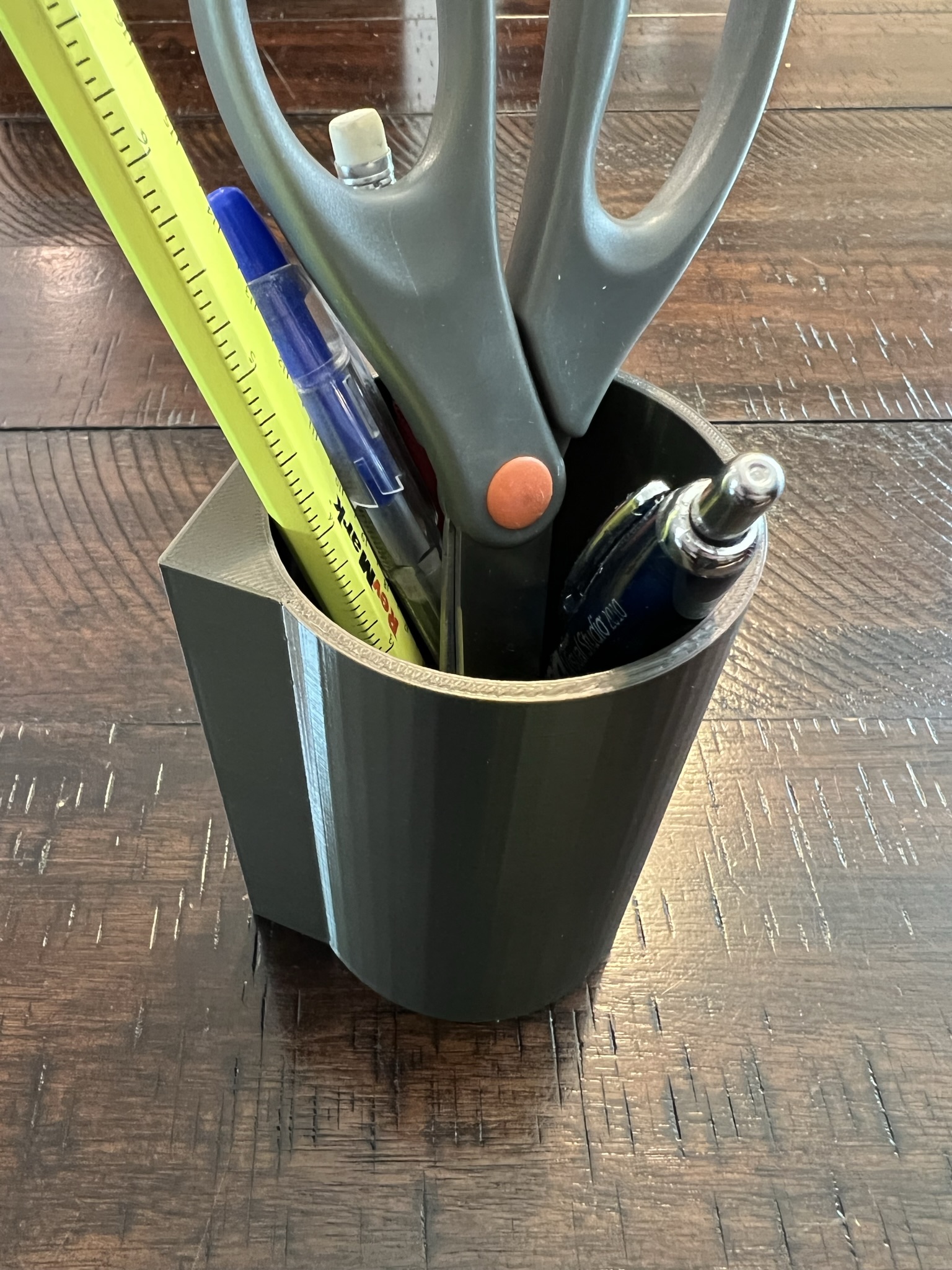 Magnetic Pencil / Tool Cup Holder von qJake | Kostenloses STL-Modell ...