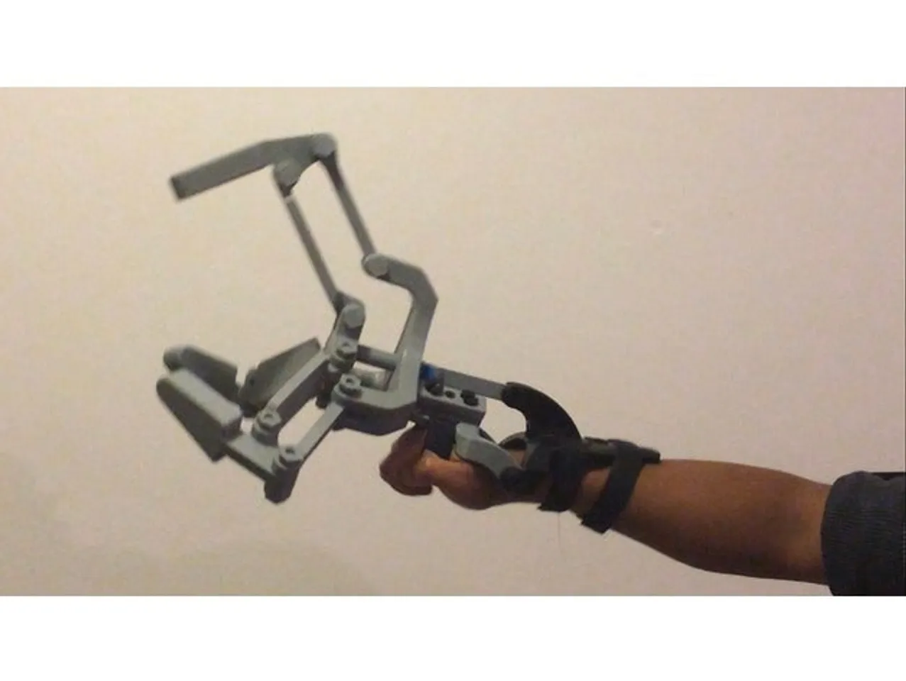 Black Ram Hand - MVII (Large Claw) by Black Ram Industries | Download ...