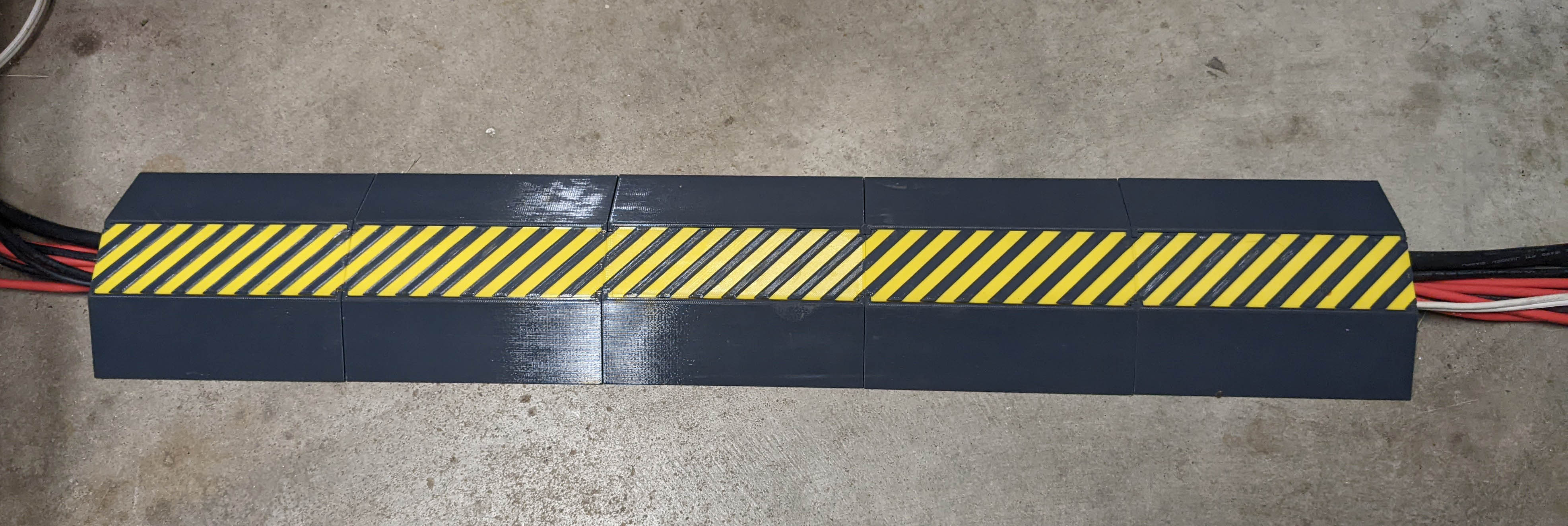 Cable Ramp (1.5"W x 0.75"D Channel) von broken003 | Kostenloses STL ...