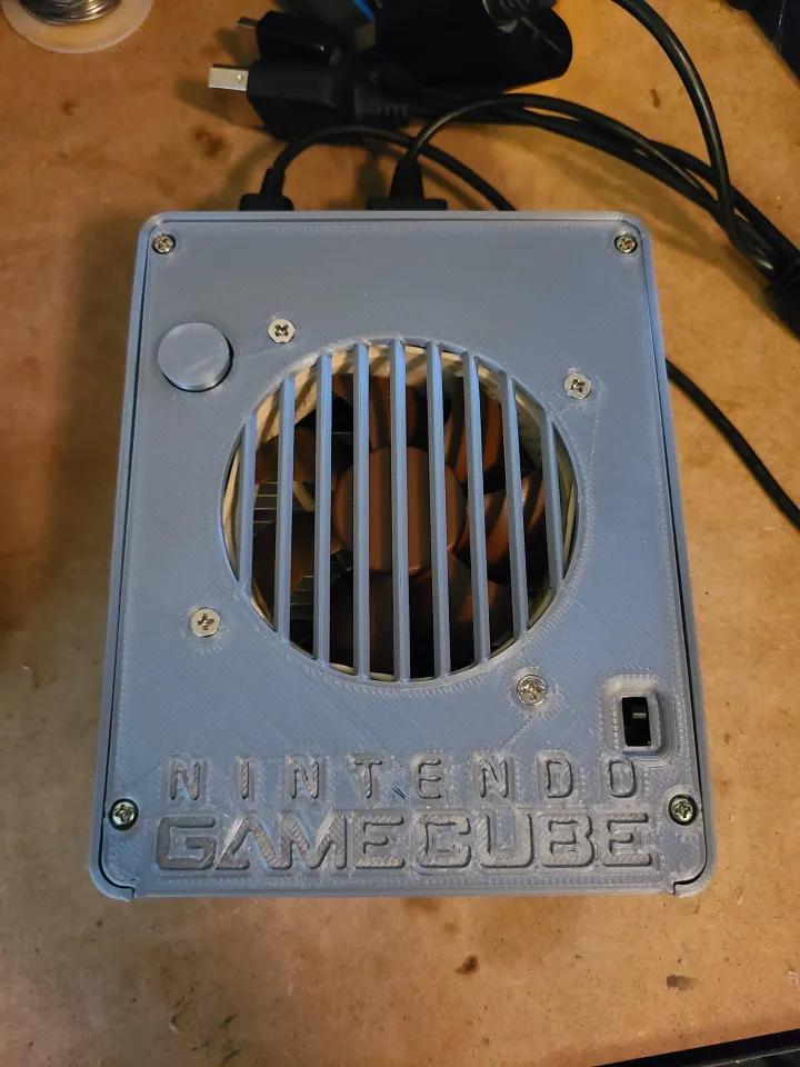GameCube Mini by classicjondor | Download free STL model | Printables.com
