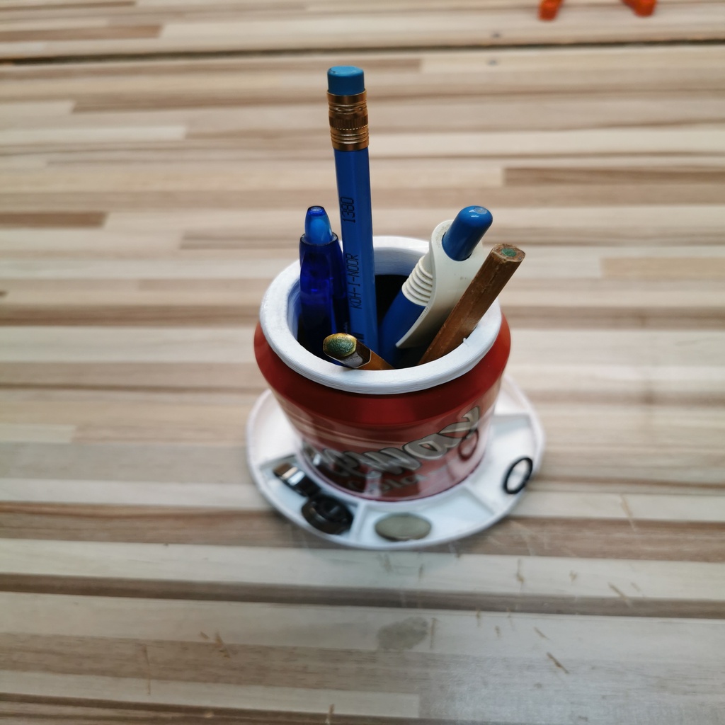 Pen stands from cans by SmileyFace28 | Download free STL model ...