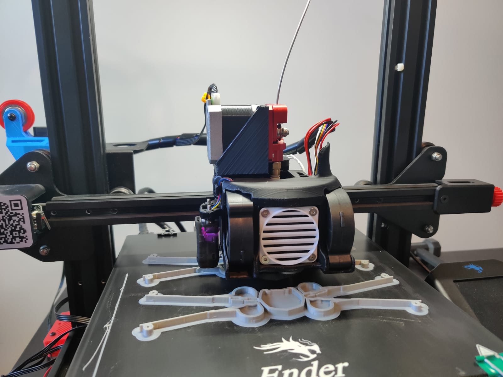 Direct Drive side mount for Ender 3 V2 Mars Orbiter duct by Benny ...