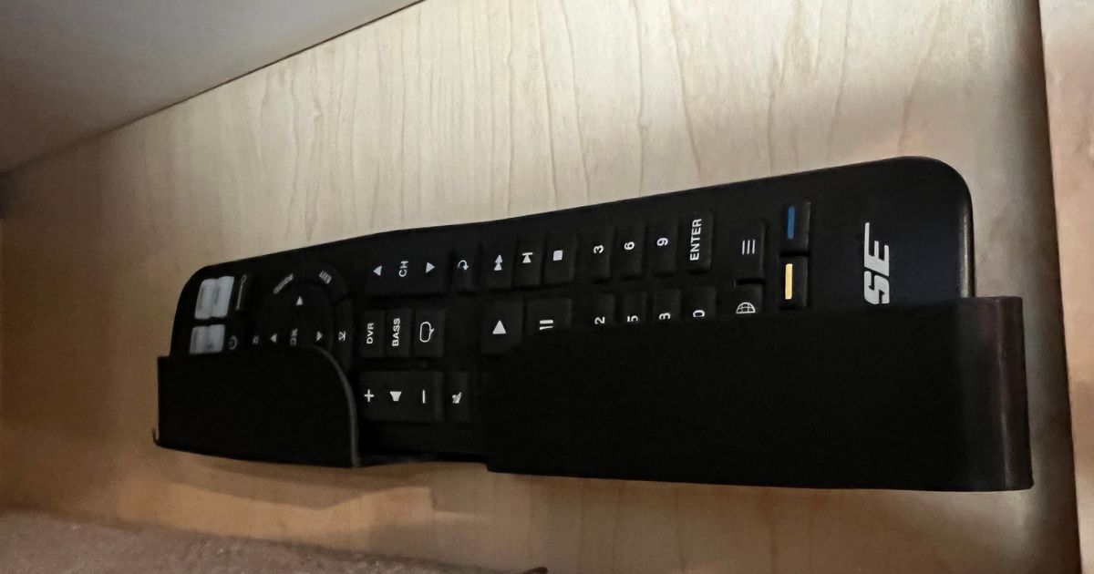 Bose Universal Control holder by CeptoRider | Download free STL model ...