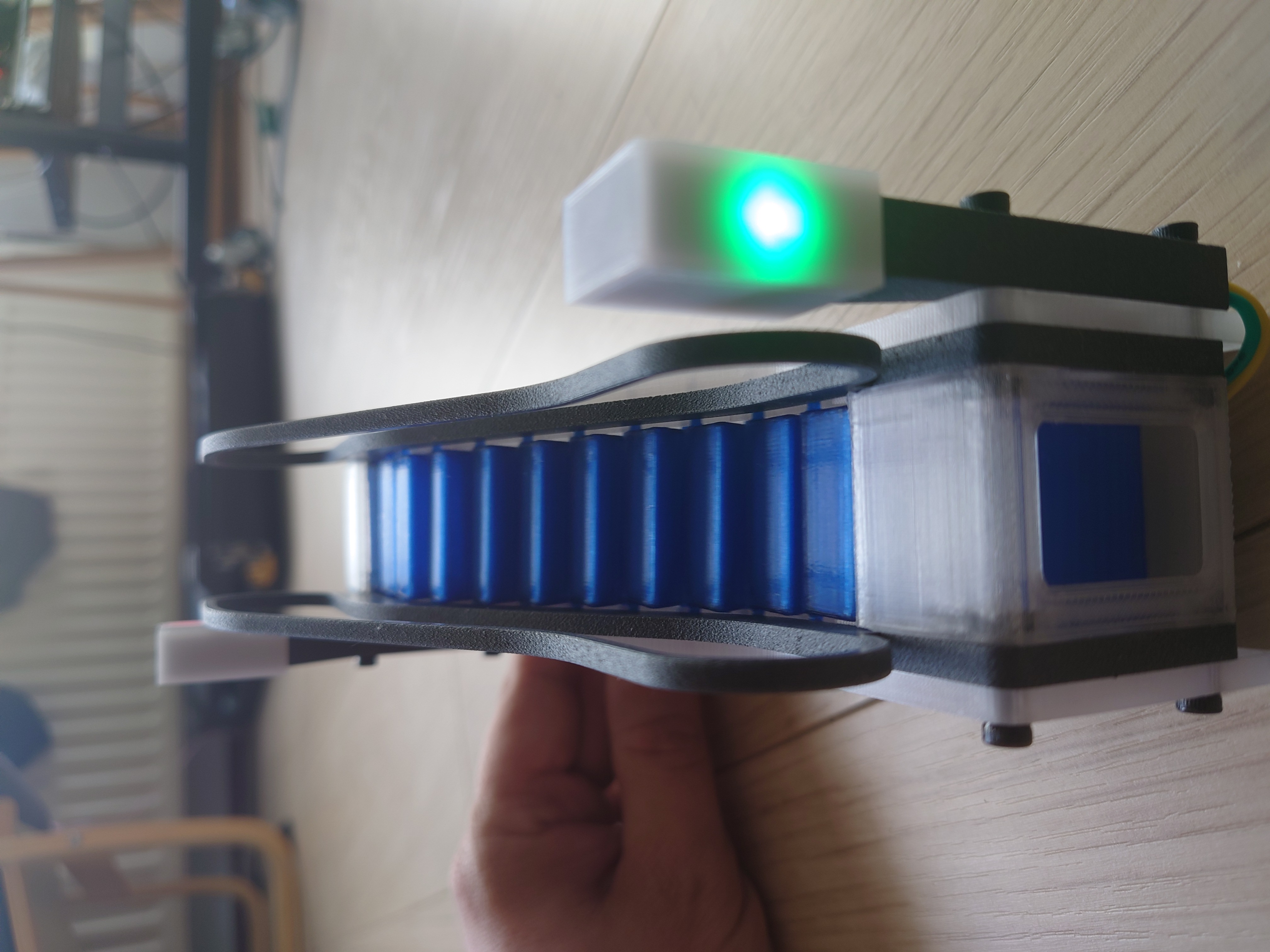 Escalightor: signal lights for motorised desktop escalator by ...