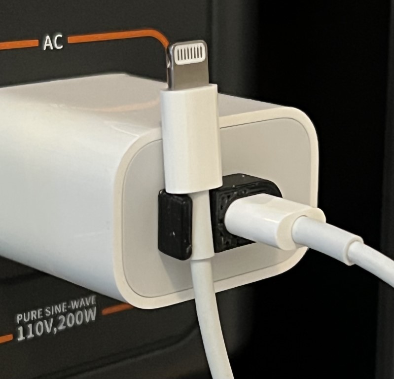 Iphone Cable Organizer by bsurfn99 | Download free STL model ...