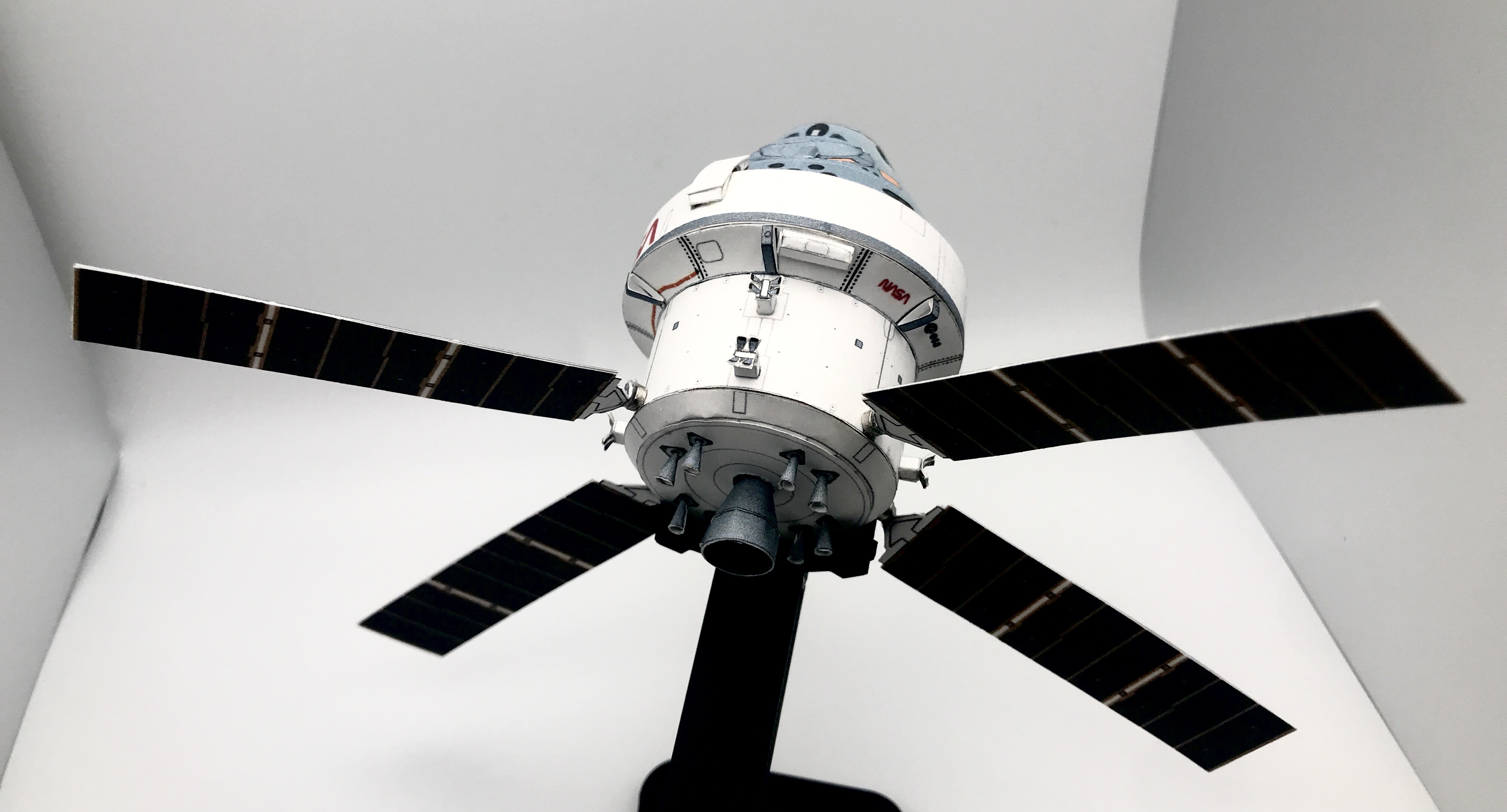 3D stand for Orion Artemis-1 papermodel by AXM61 | Download free STL ...