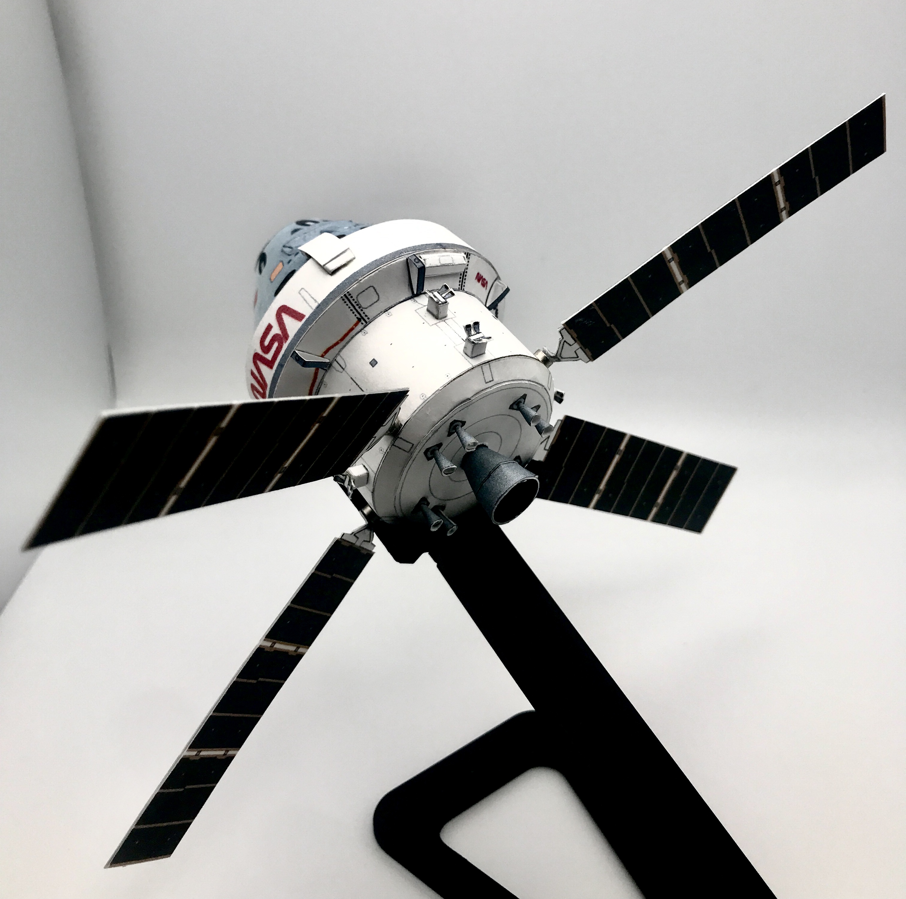 3D stand for Orion Artemis-1 papermodel by AXM61 | Download free STL ...