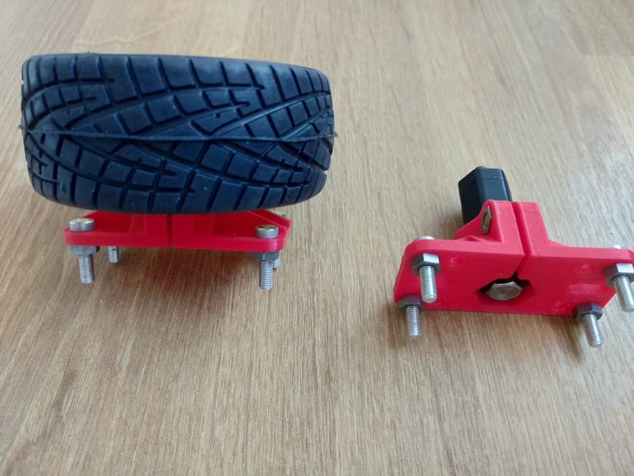 Reserve wheel holder by Jarda K 66 | Download free STL model ...