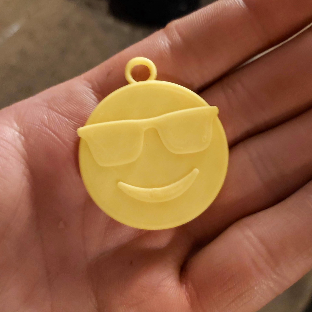 Sunglasses Emoji Pendant/Keychain by TheMasonX | Download free STL ...