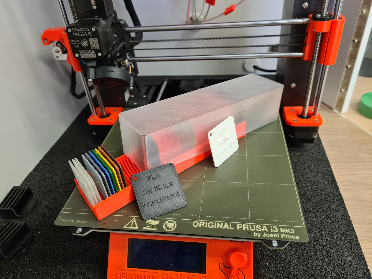 Filament Samples in storage BOX by Wilko_SLO | Download free STL model ...