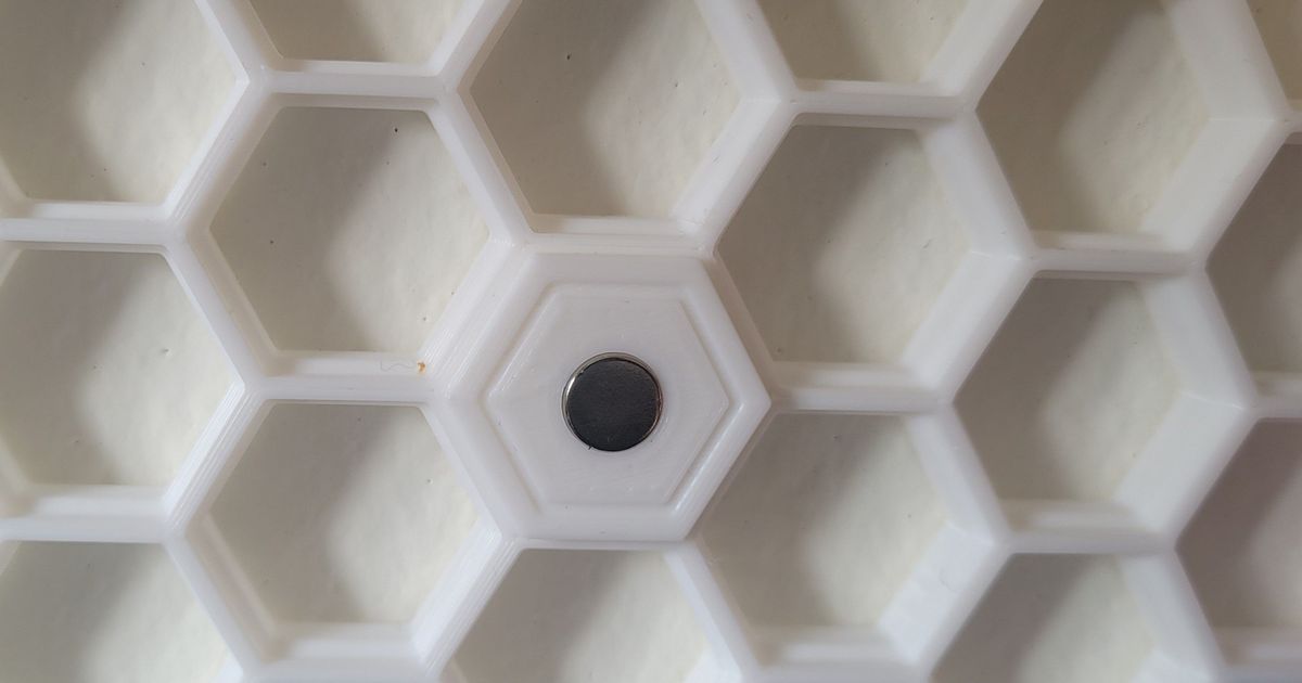 Honeycomb Magnet Insert 8mm x 3mm by Spatula | Download free STL model ...