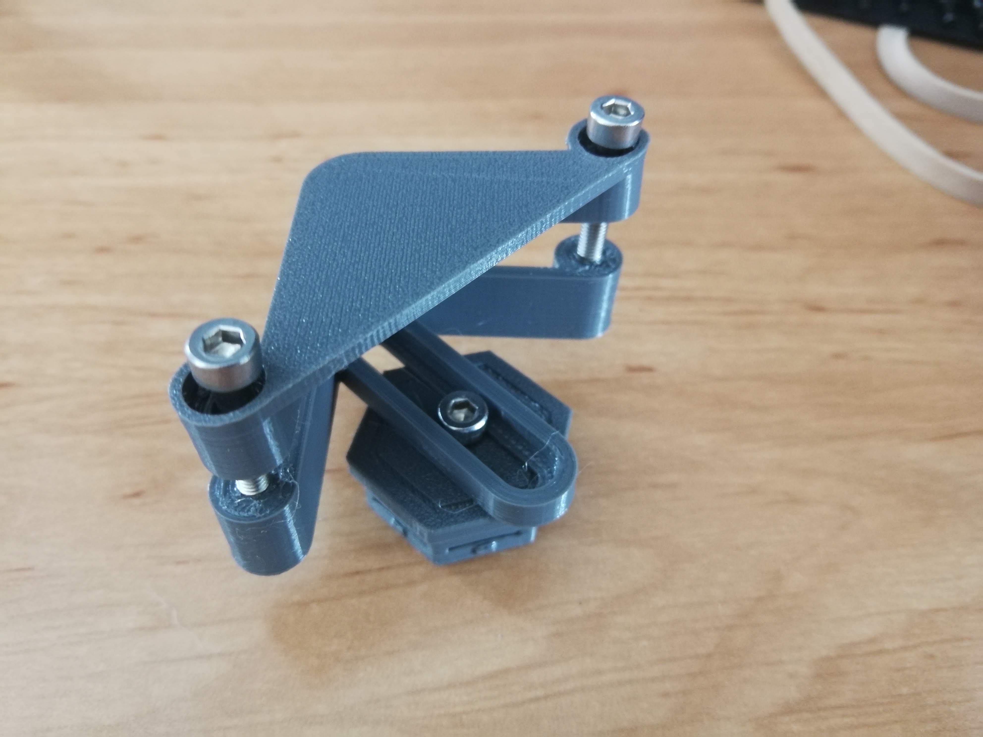 Honeycomb wall universal corner brackets by bb_prints | Download free ...