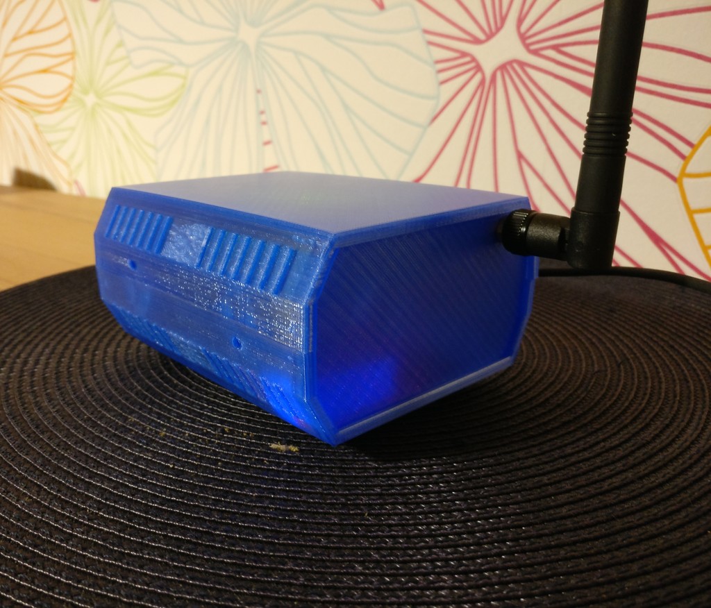 Enclosure for DIY LoraWAN Gateway based on ch2i Backplane by Jens ...