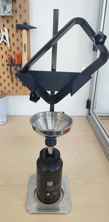 Resin vat drip assembly by Lucas S. | Download free STL model ...