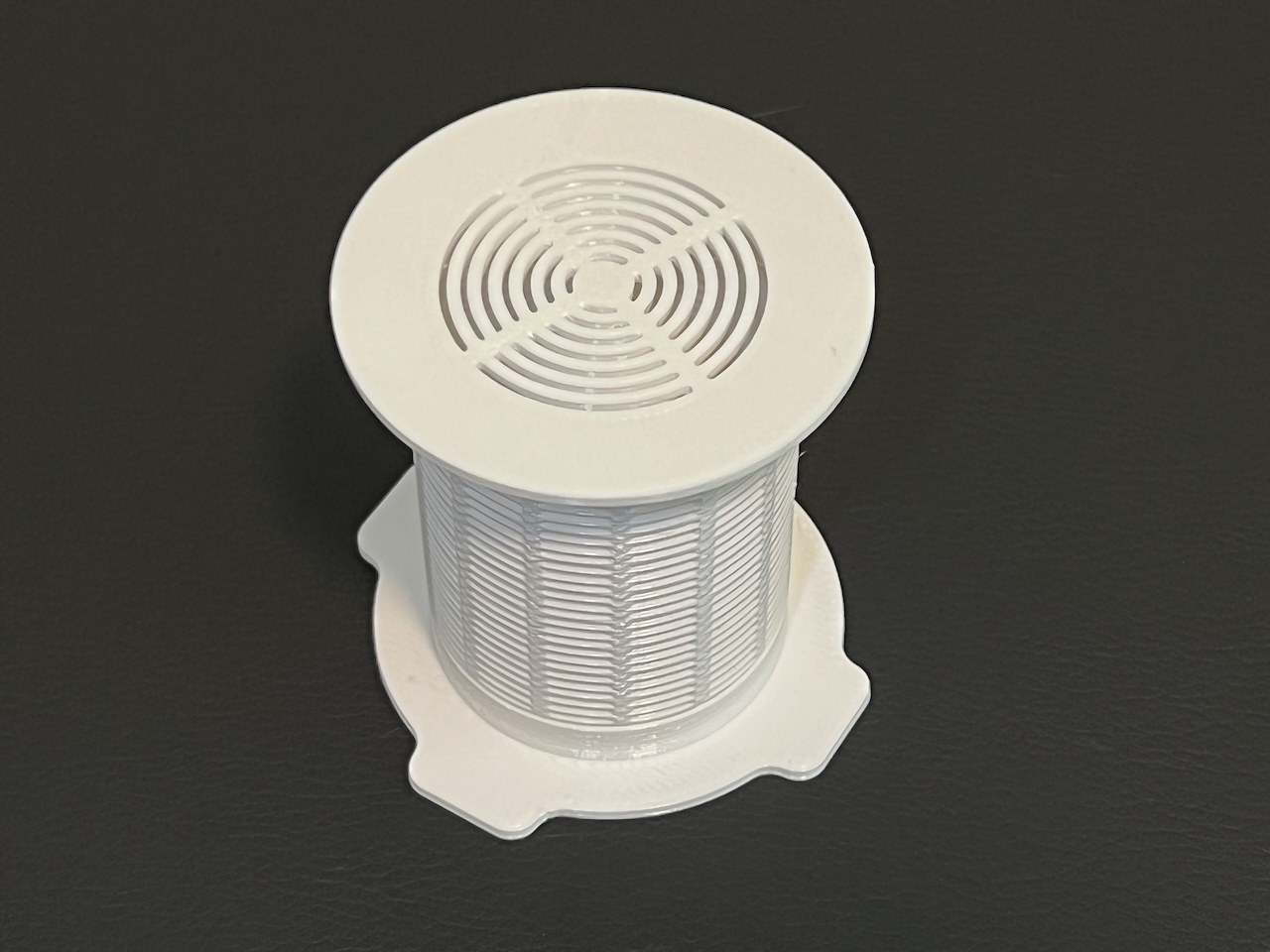 Filament Spool Desiccant Canister by kennyd1gital | Download free STL ...