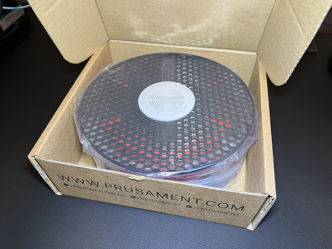 Filament Spool Desiccant Canister by kennyd1gital | Download free STL ...