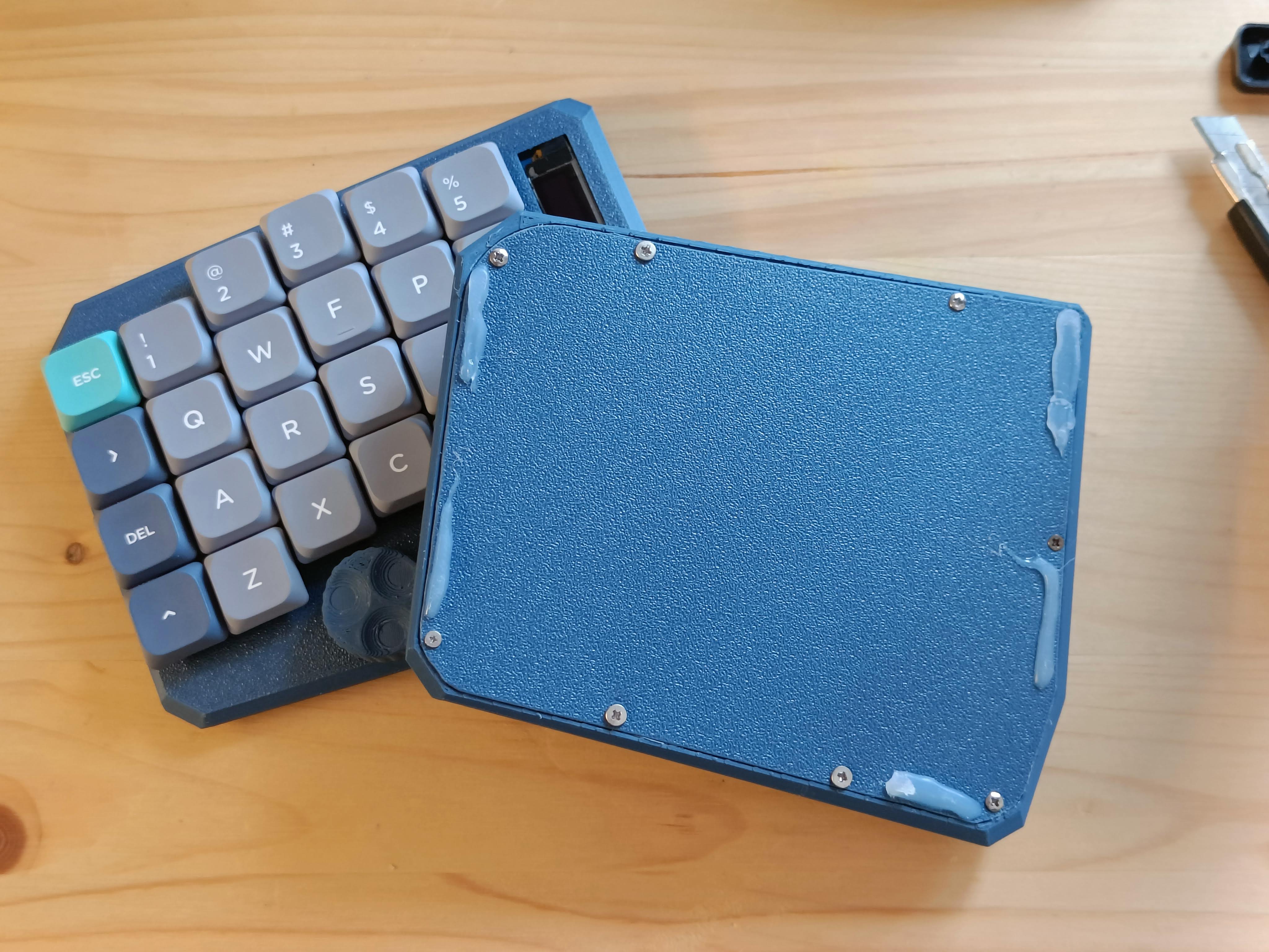 Chakra56 low profile split keyboard by Nocte | Download free STL model ...