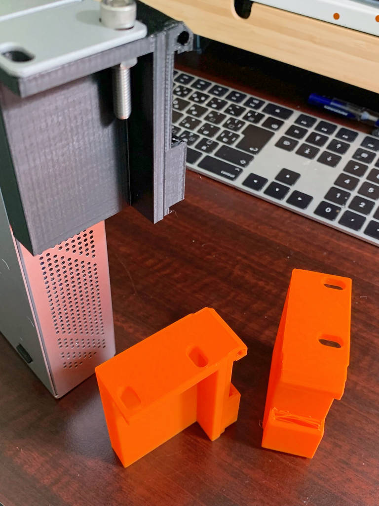 A one rack unit to Din Rail bracket by NotLikeALeafOnTheWind | Download ...