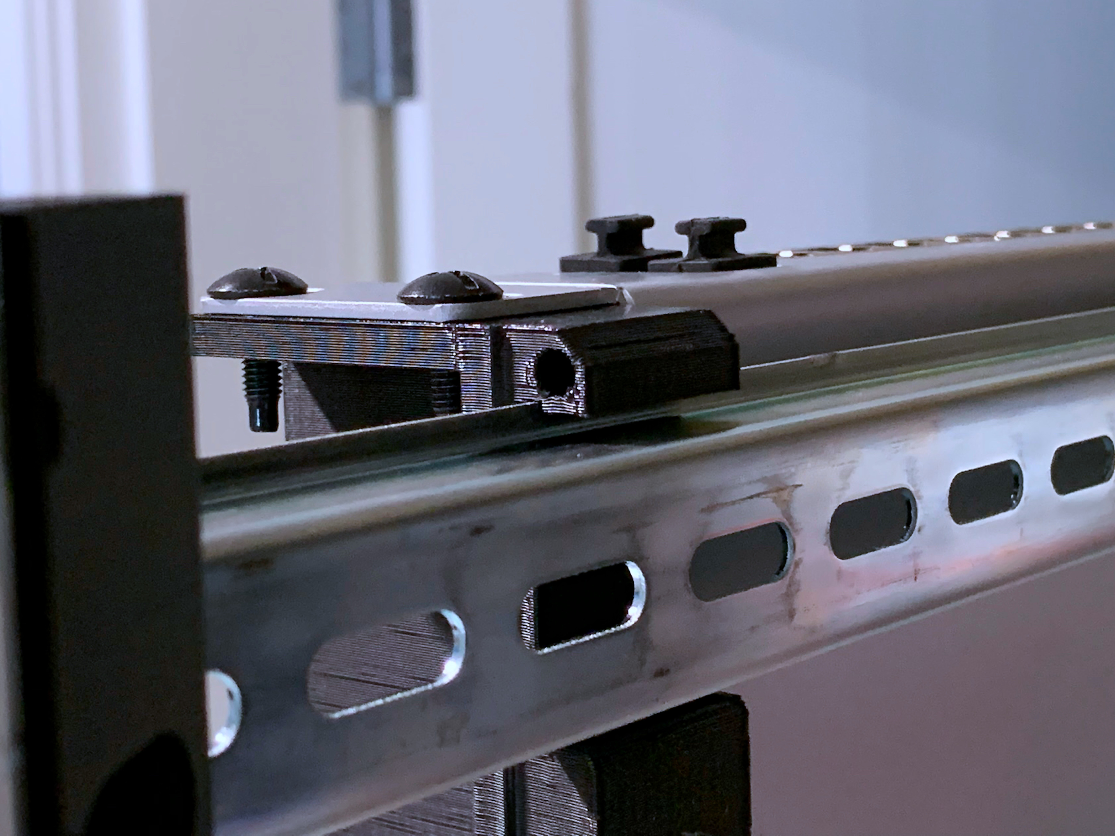 A one rack unit to Din Rail bracket by NotLikeALeafOnTheWind | Download ...