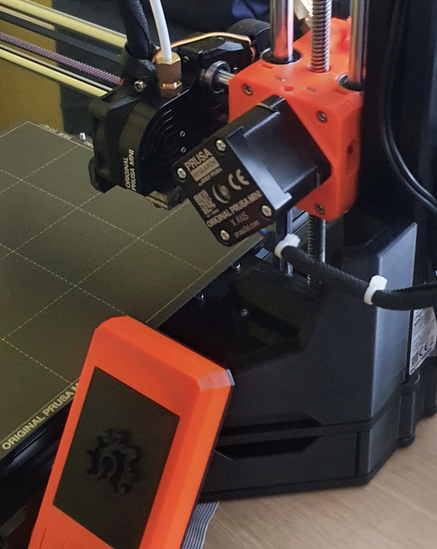 XYZ SUPPORT BASE PLATE prusa mini+ by Peter | Download free STL model ...