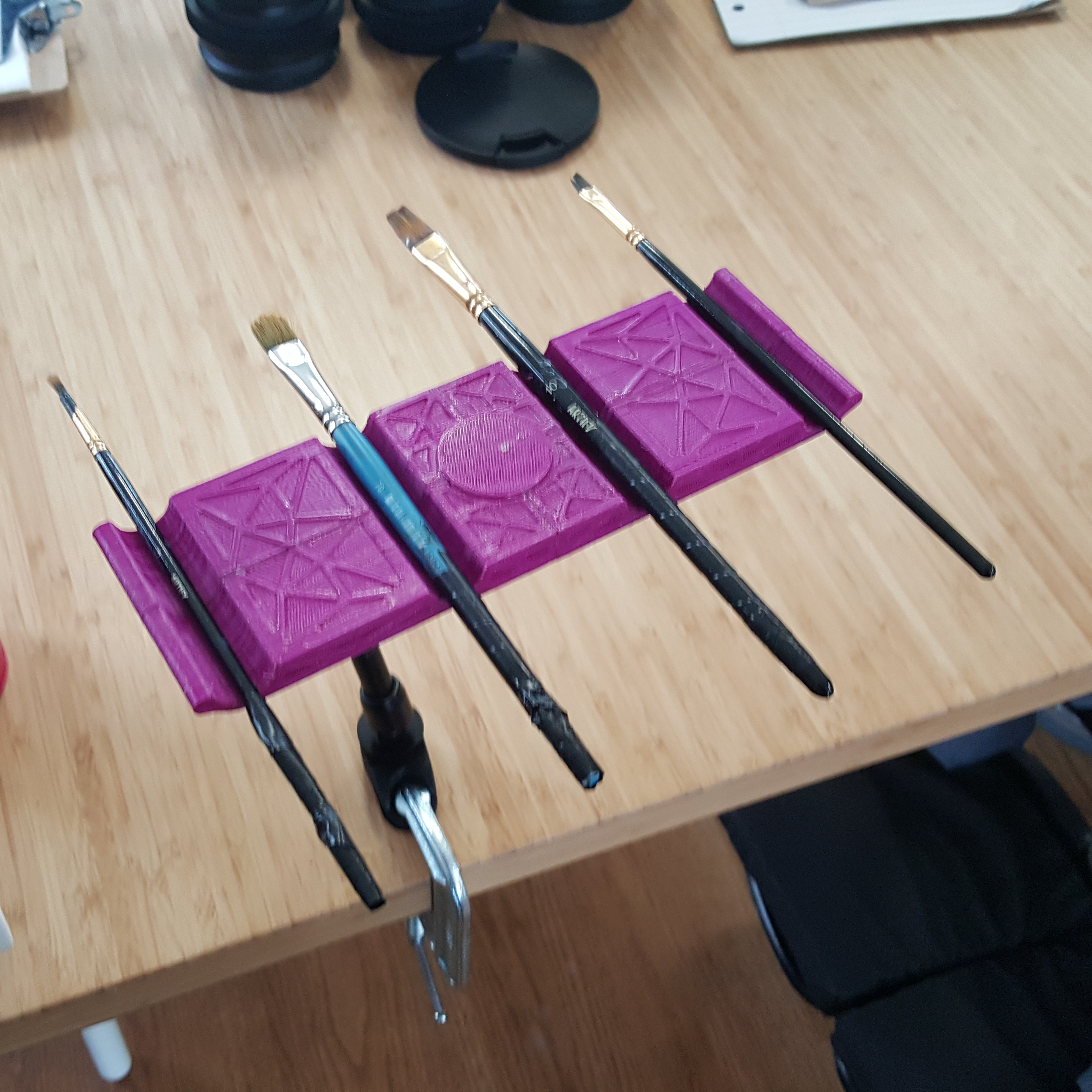 Horizontal Paintbrush Stand by Makers Making Change | Download free STL ...