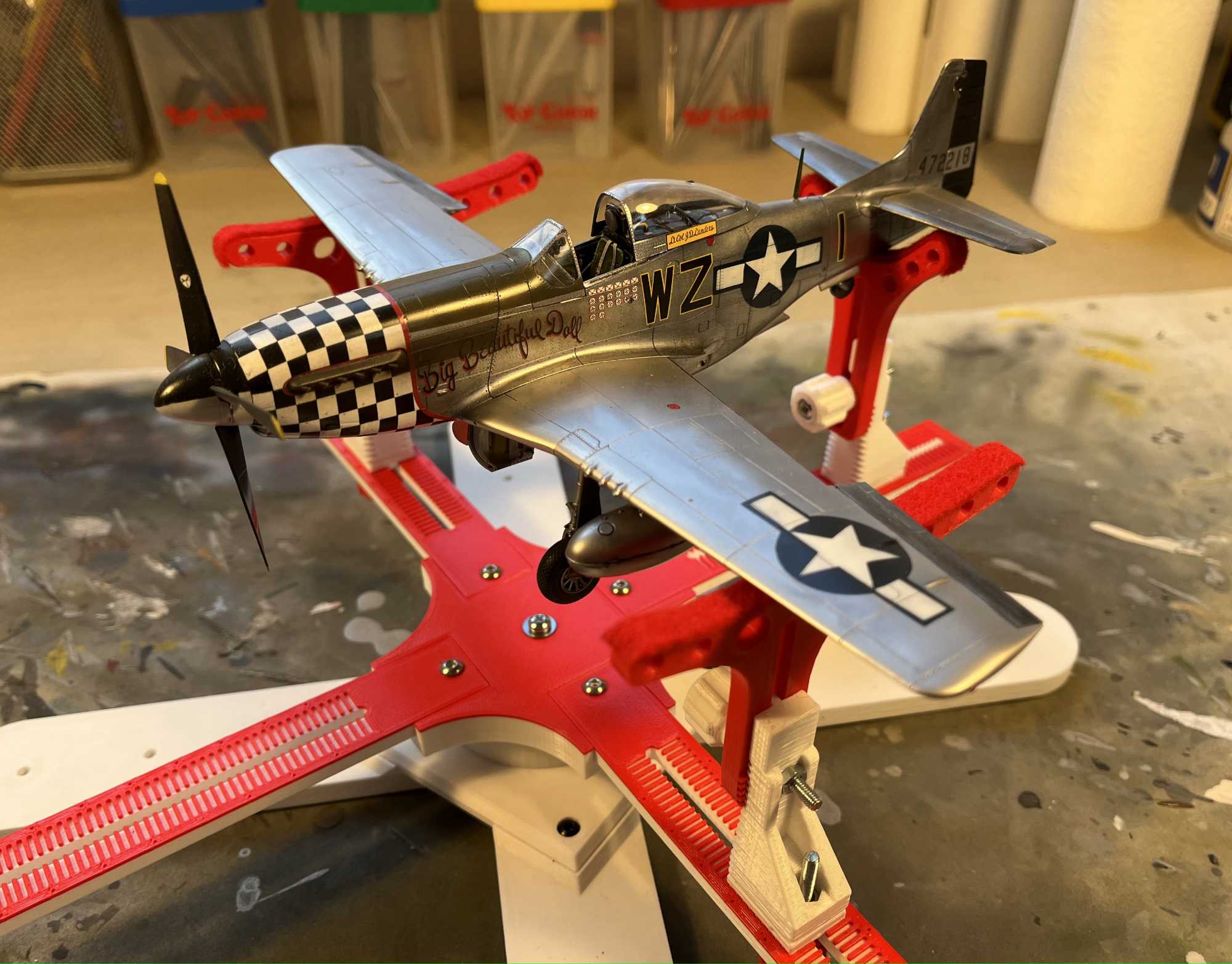 Paint model holder for 1/48 and 1/32 scale models par romcoromcoromco ...