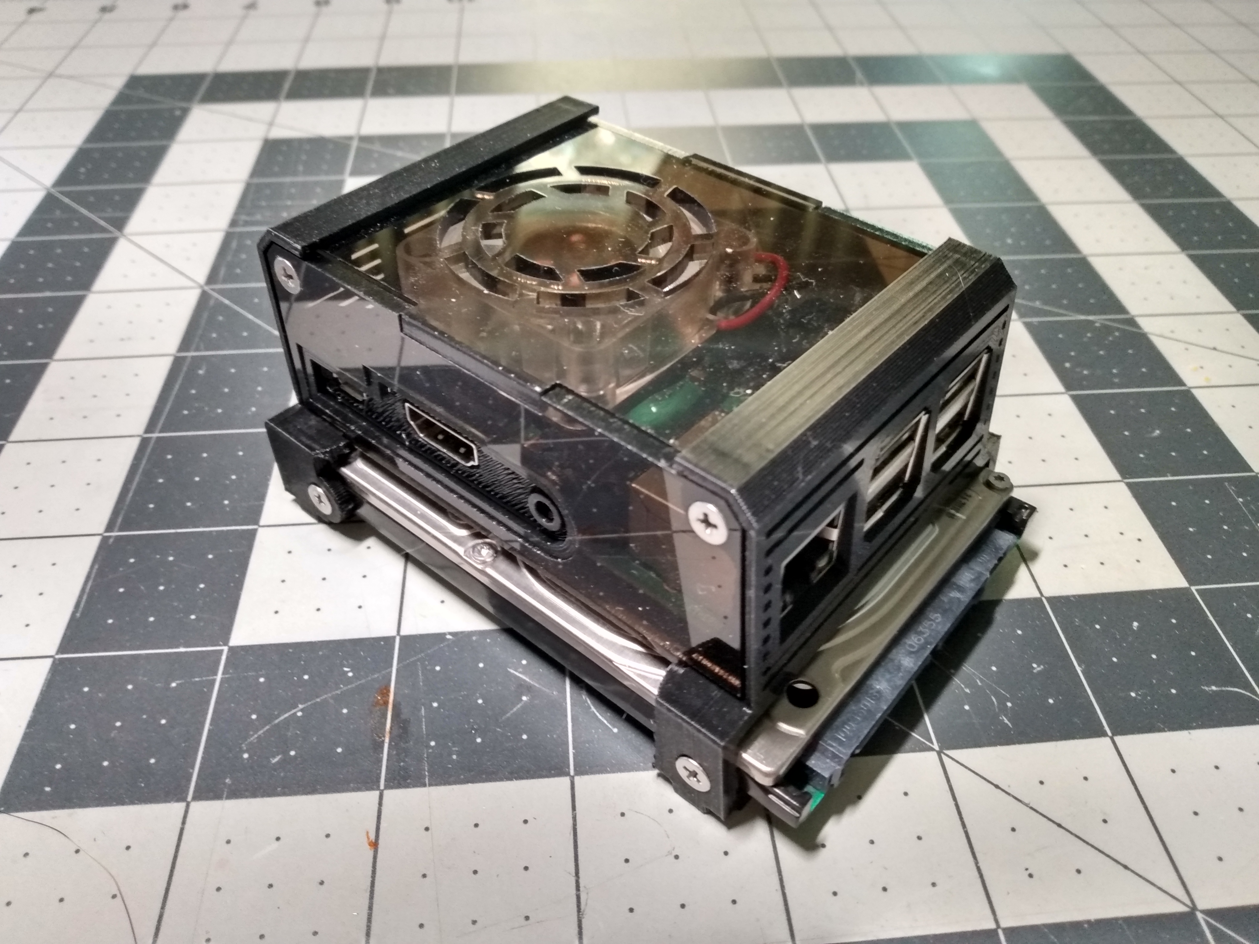 Raspberry Pi 3B Case with SSD or 2.5" HDD Mounting Rails + Optional ...