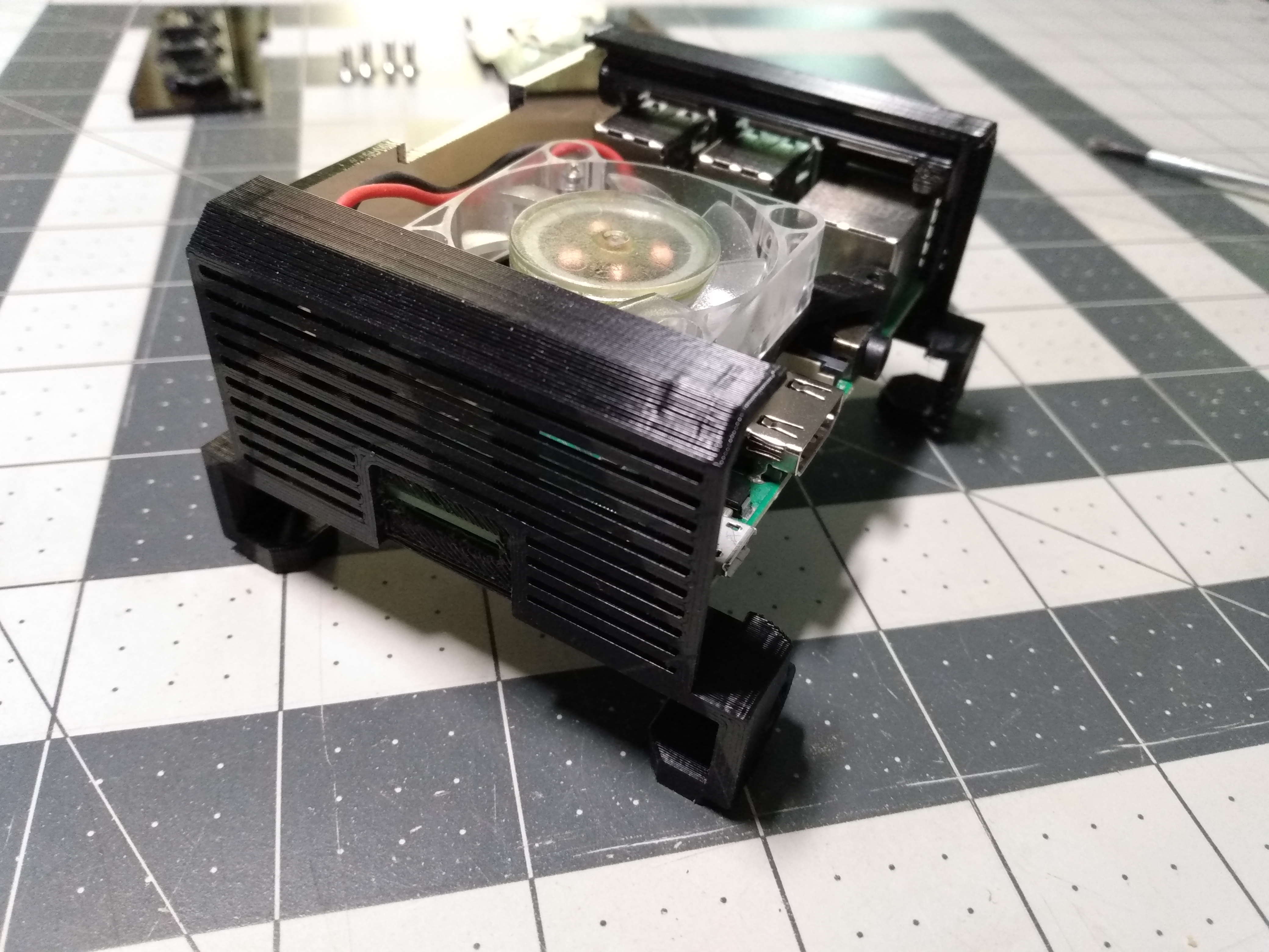 Raspberry Pi 3B Case with SSD or 2.5" HDD Mounting Rails + Optional ...