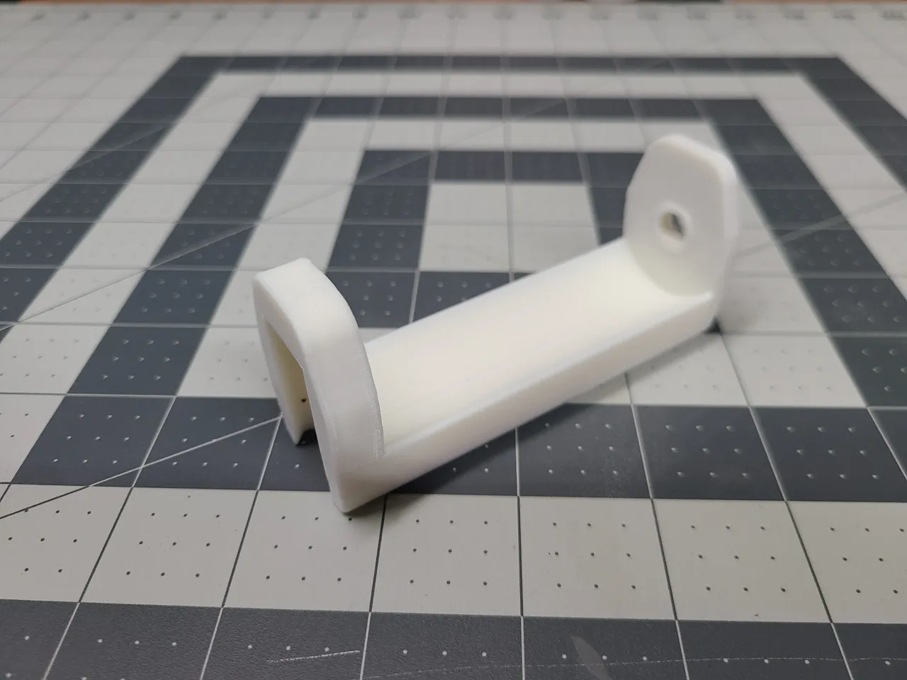 Filament Spool Roller by Badkitty | Download free STL model ...