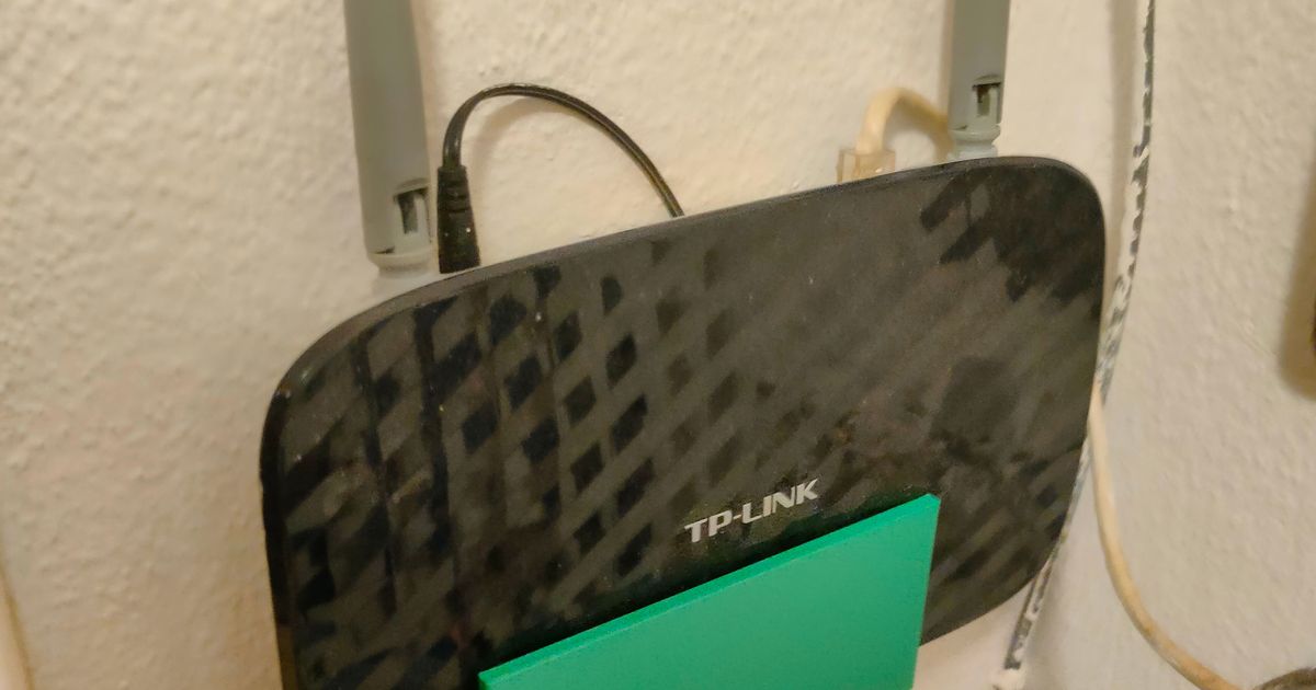 Router wallmount by Mikesm | Download free STL model | Printables.com