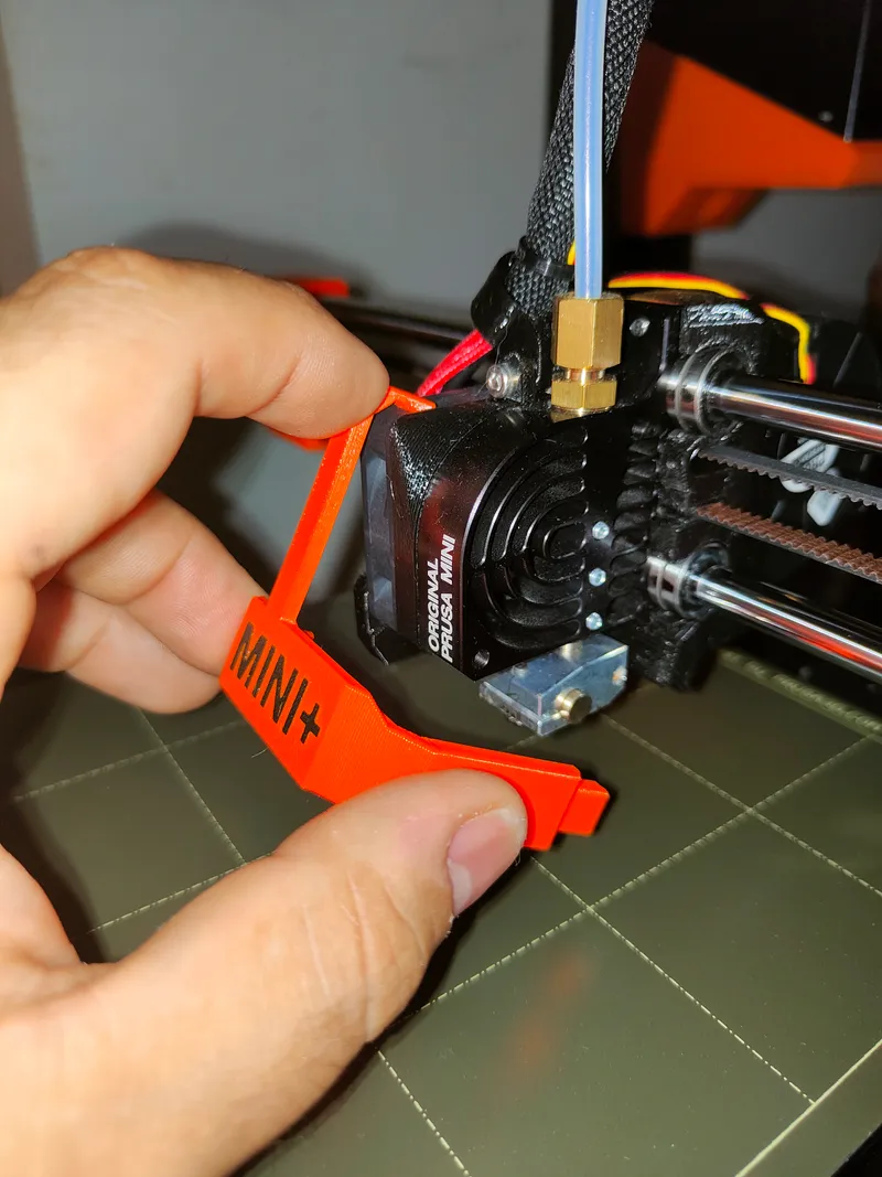 Prusa MINI/MINI+ Extruder Shield Remix by mc2_project3d | Download free ...