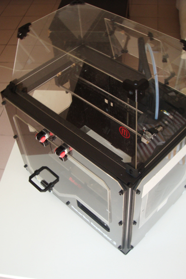 makerbot replicator2 Dust-proof enclosure by Toolmoon | Download free ...