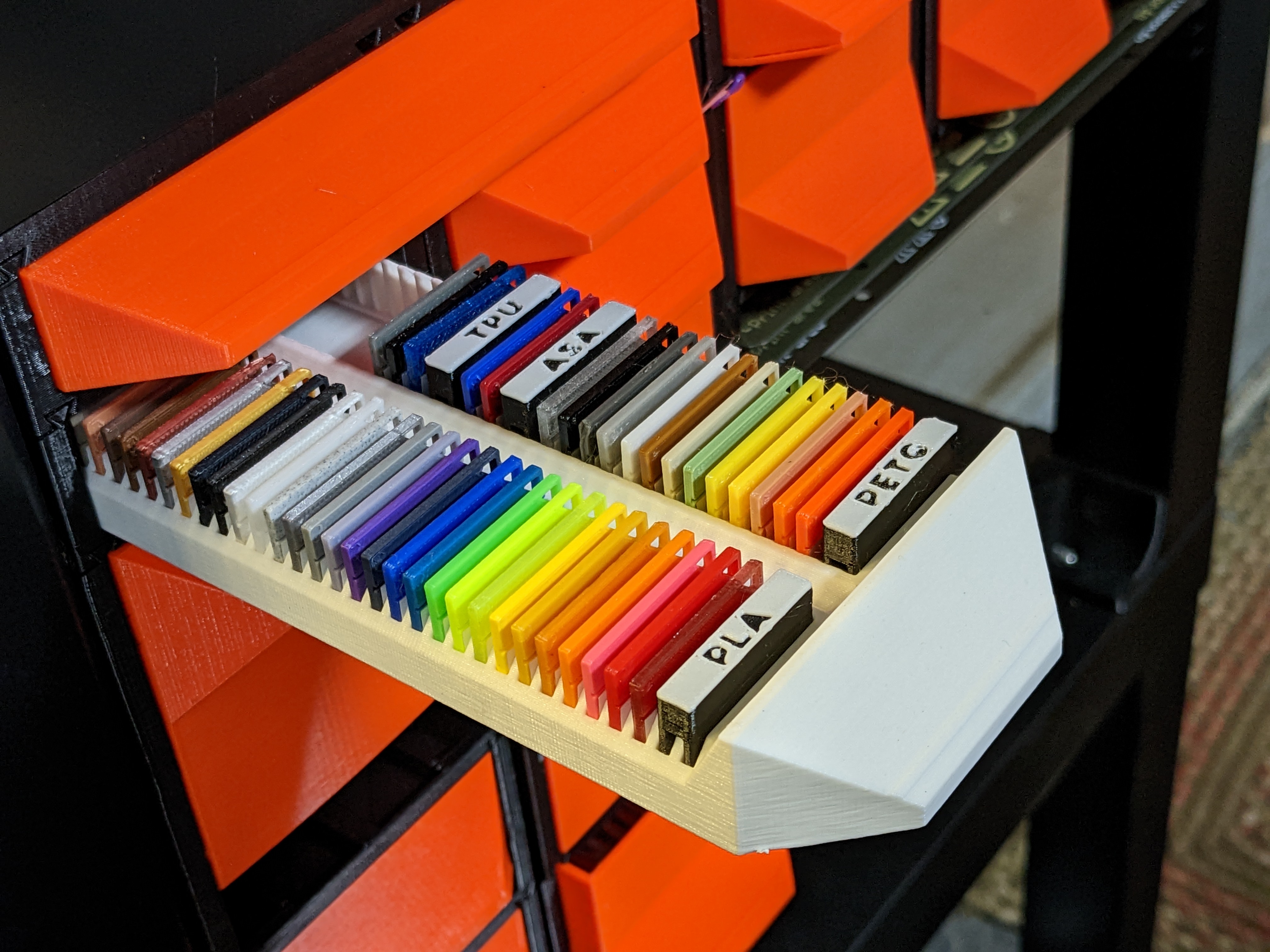 GEN2 Filament Color Sample Tray por Jerrari | Descargar modelo STL ...