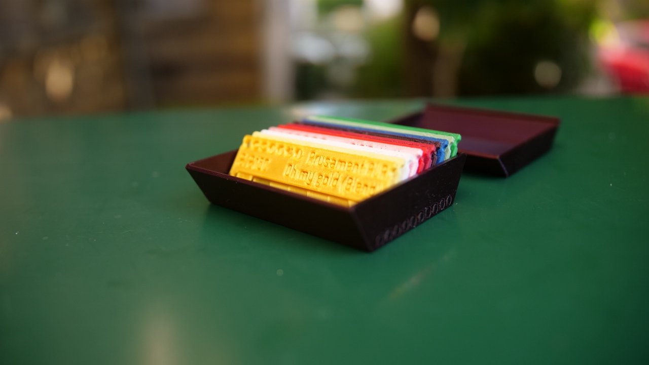 Filament Swatch box with hinged standard swatches by Makkuro | Download ...
