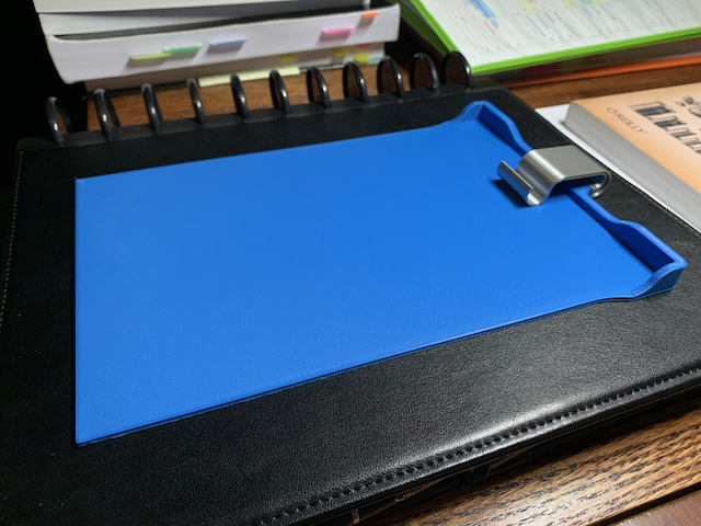 Mini Clipboard with Pen Holder by Monte | Download free STL model ...