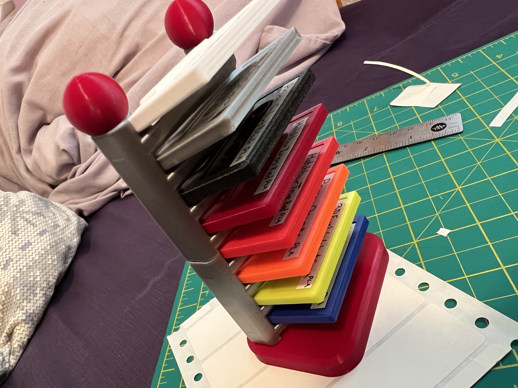Retro Cassette Display by Epicxxxx | Download free STL model ...