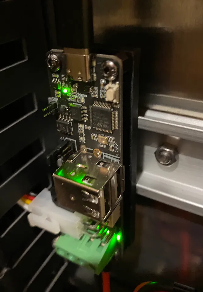 BTT UTC / FLY UTOC - Din Rail Mount by Dan Cernogorsky | Download free ...