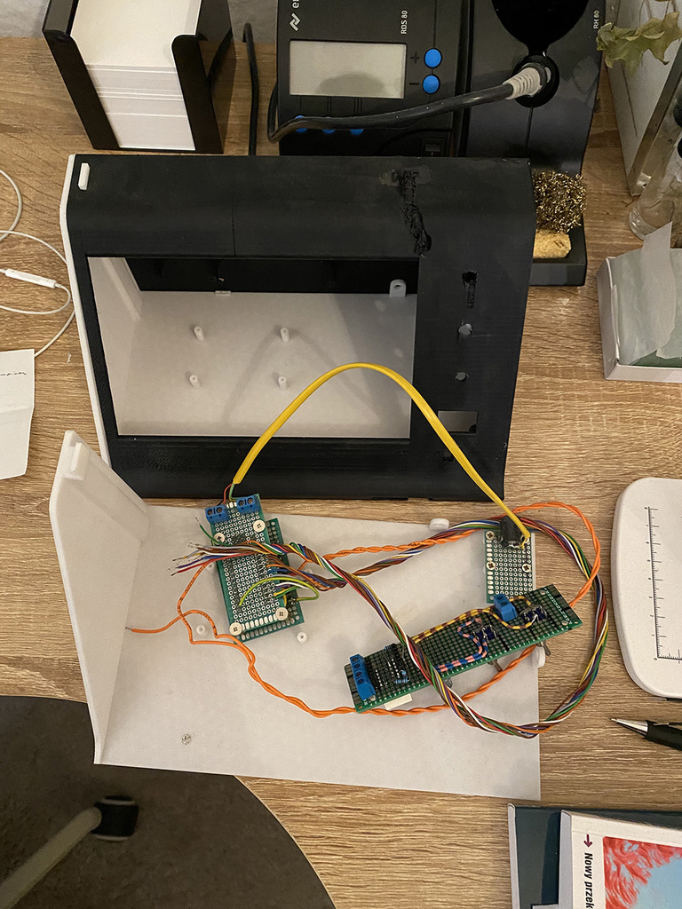 3d printer control station/computer case for raspberry pi by PiotrC ...