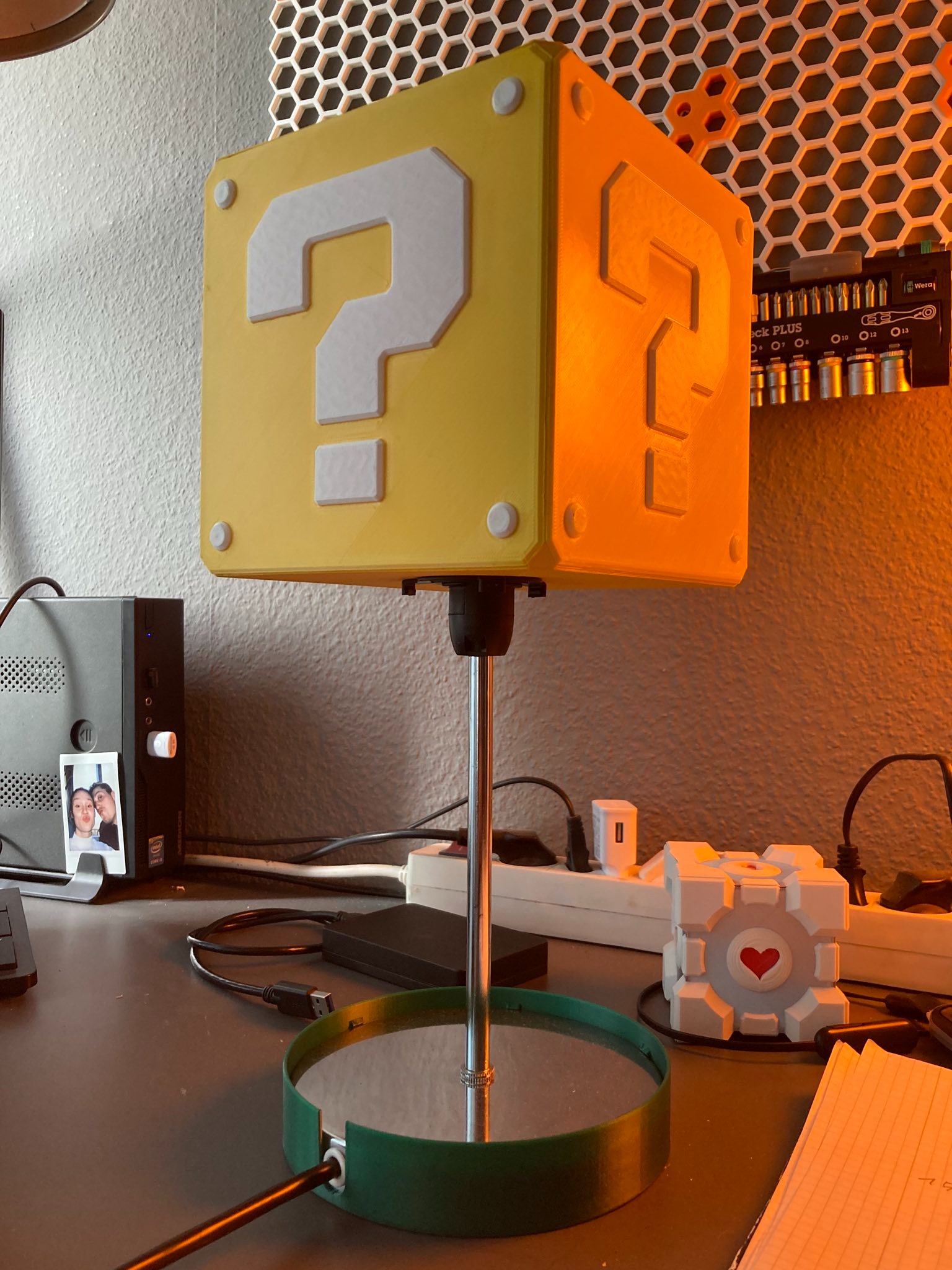 Super Mario questionmark block lamp autorstwa PhilBfromB | Pobierz ...